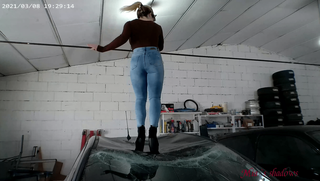 GirlsVsCars - Cars destruction, Revving / Driving and more from France ...